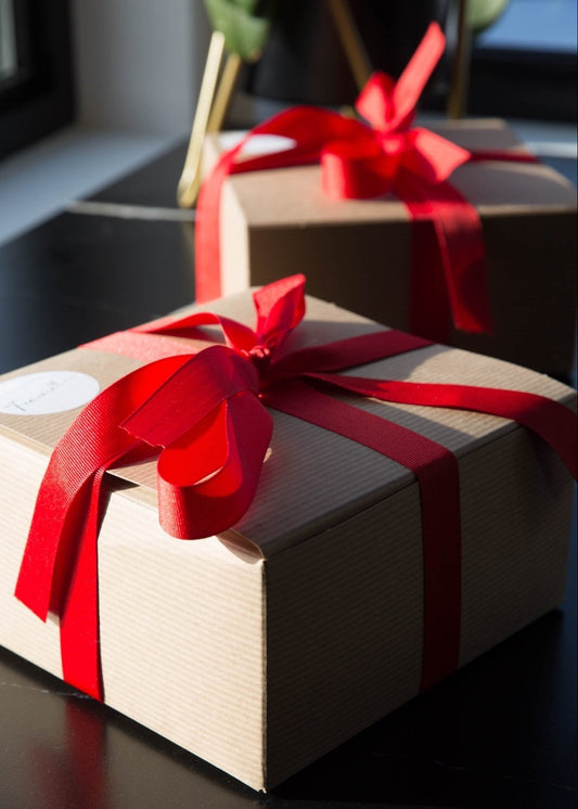 Valentine’s Day Gift Ideas | Wellness Sets & Candles – Les Passionnées